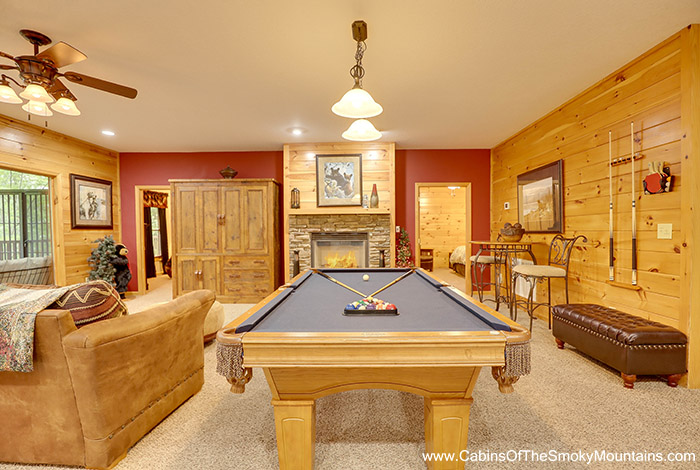 Pigeon Forge Cabin - LeConte Grandview - 6 Bedroom - Sleeps 12
