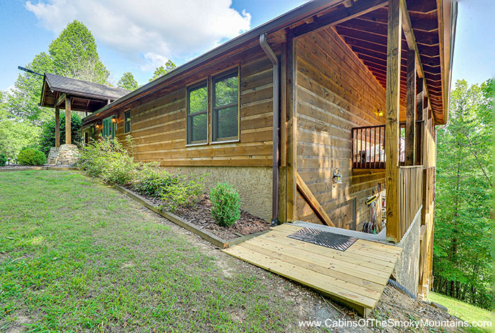 Pigeon Forge Cabin - LeConte Grandview - 6 Bedroom - Sleeps 12