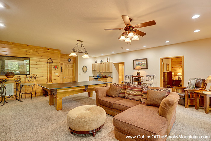 Pigeon Forge Cabin - LeConte Grandview - 6 Bedroom - Sleeps 12