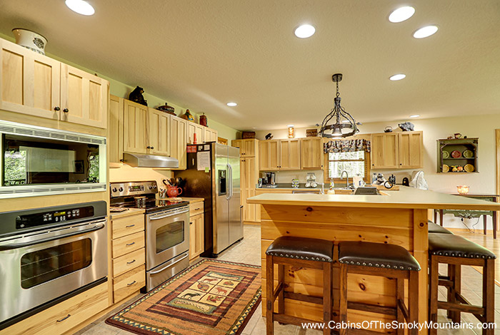 Pigeon Forge Cabin - LeConte Grandview - 6 Bedroom - Sleeps 12